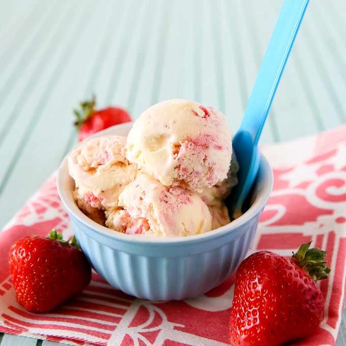 Strawberry Clotted Cream Ice Cream - Sweet 2 Eat Baking